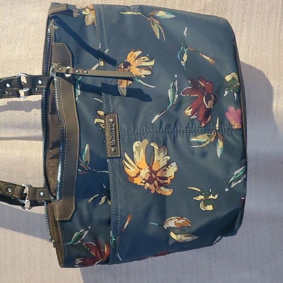 Rosetti | Bags | Rosetta Flower Handbag | Poshmark